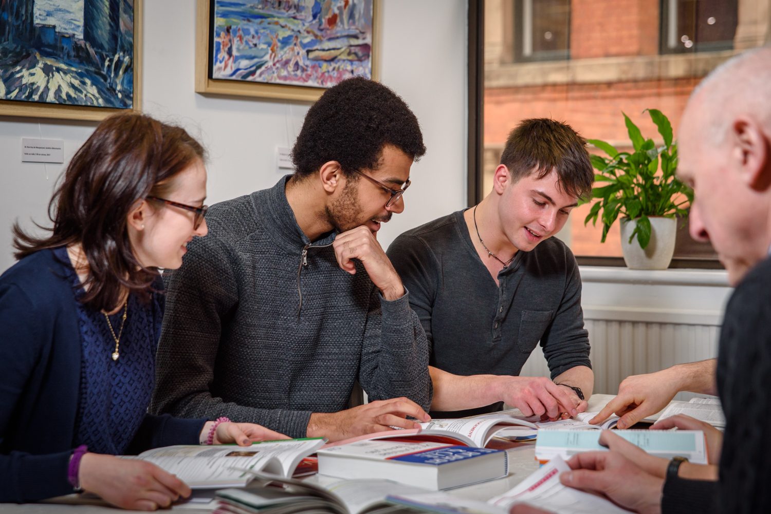 Alliance Francaise de Manchester - Adult Group Courses